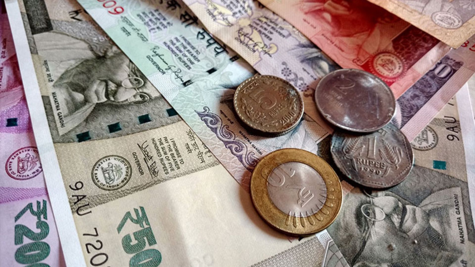 Major Difference Between Money Bill and Finance Bill to Clear the Confusion